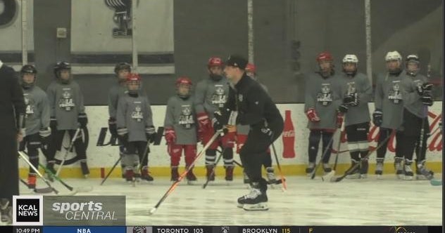 Kings' Fiala hosts Fiala's Friends clinic - CBS Los Angeles