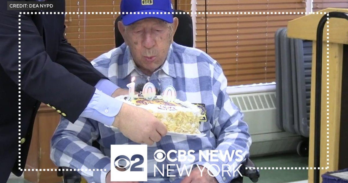 Retired NYPD detective and Army veteran celebrates 100th birthday - CBS ...