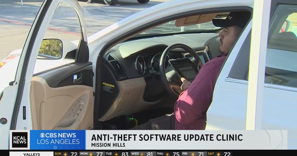 Hyundai, LAPD team up for anti-theft software clinic - CBS Los Angeles