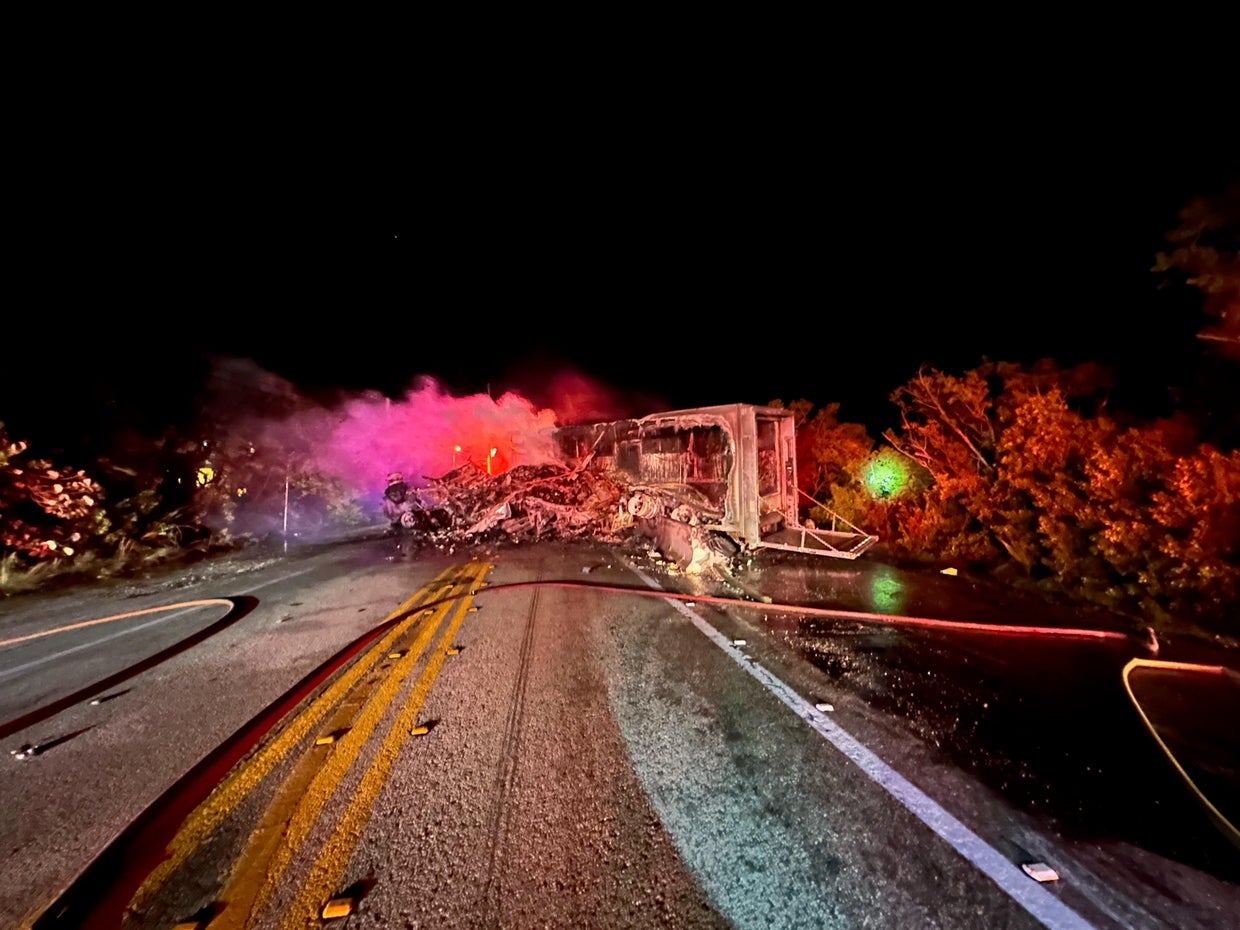 Fatal, fiery big rig crash snarls traffic on US 1 in lower Florida Keys ...