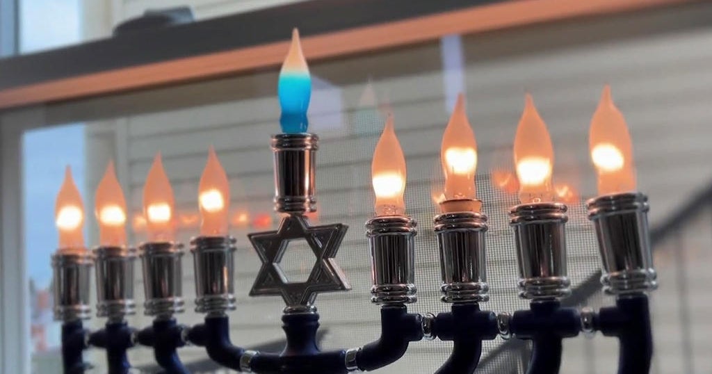 On first night of Hanukkah, Bay Area Jews feel unprecedented anxiety ...