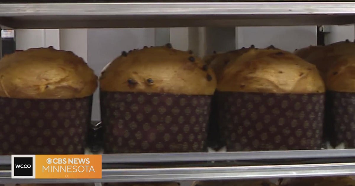 How Cossetta’s in St. Paul makes its special Italian sweet bread - CBS ...