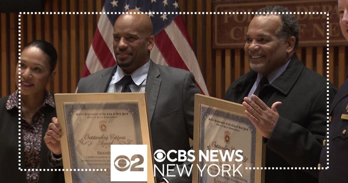 2 retired NYPD officers honored for helping save MLK home in Atlanta ...