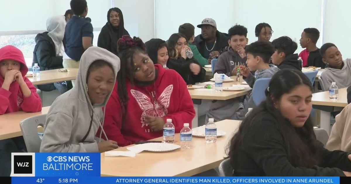 Baltimore Ravens bring holiday joy to Bay Brook Elementary/Middle ...