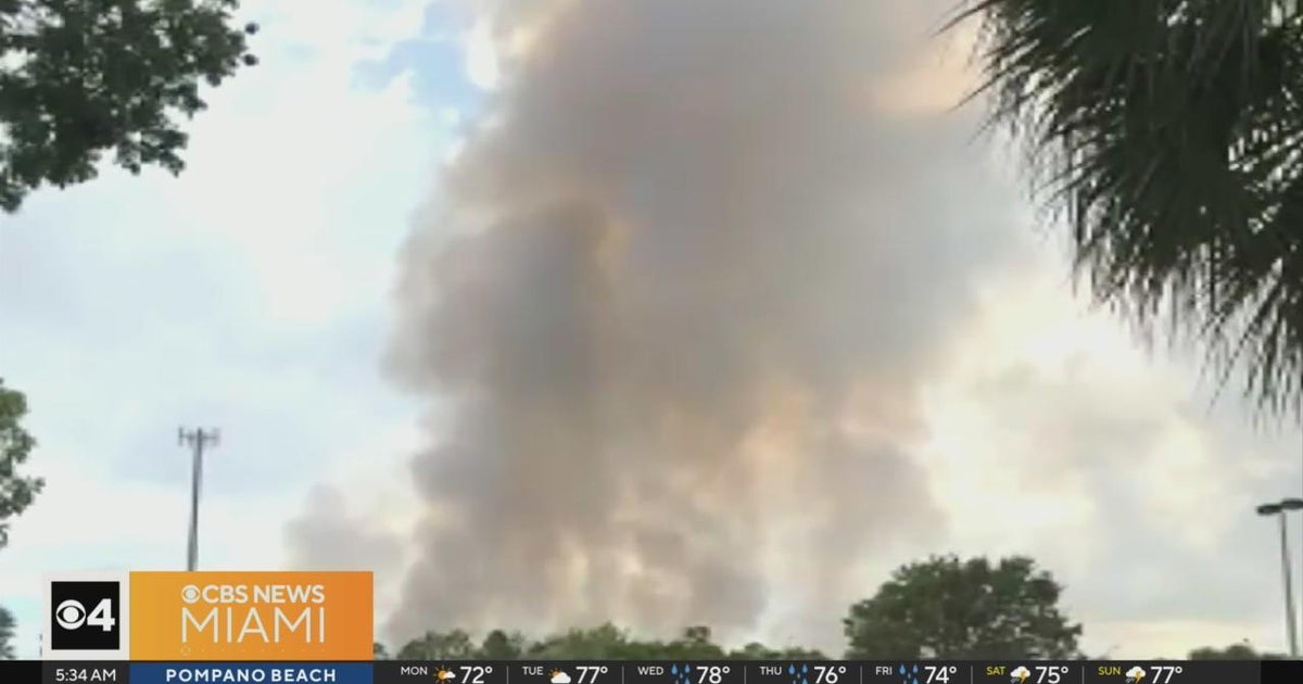 SW Miami-Dade grass fire contained - CBS Miami