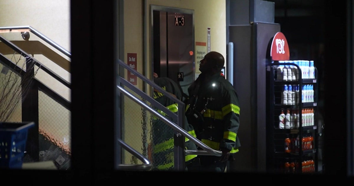 Con Edison power outage leaves people stranded in elevators overnight ...