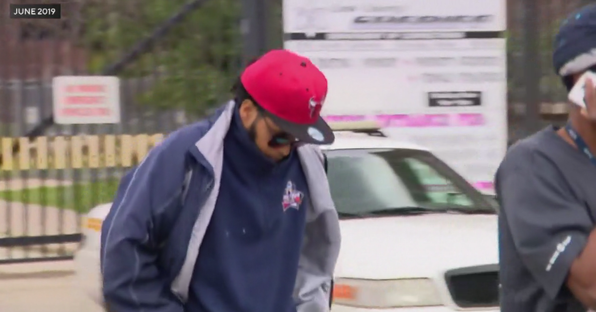 Probation for officer who struck restaurant, left woman dead in crash ...