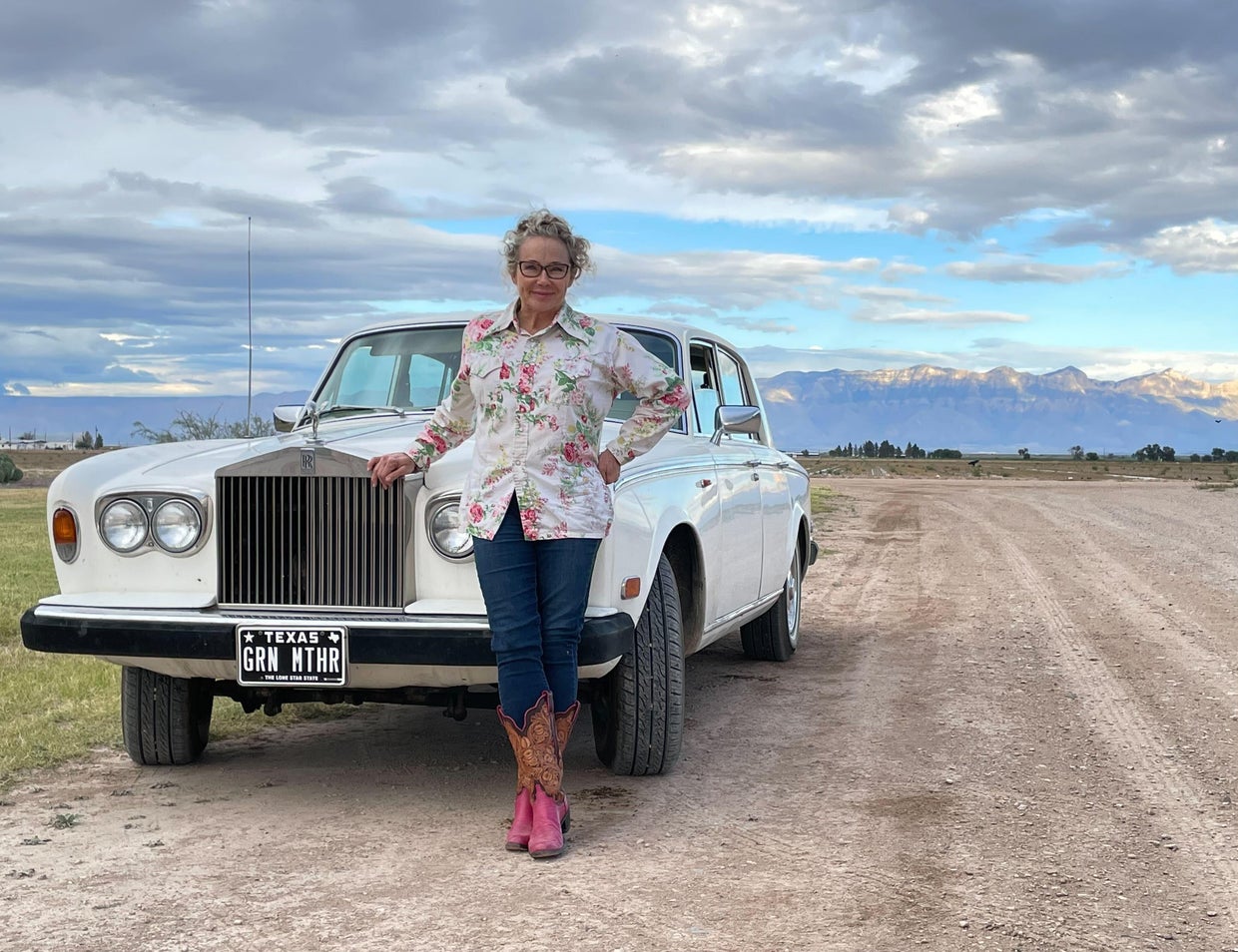Founding Dixie Chicks member Laura Lynch killed in car crash in Texas ...