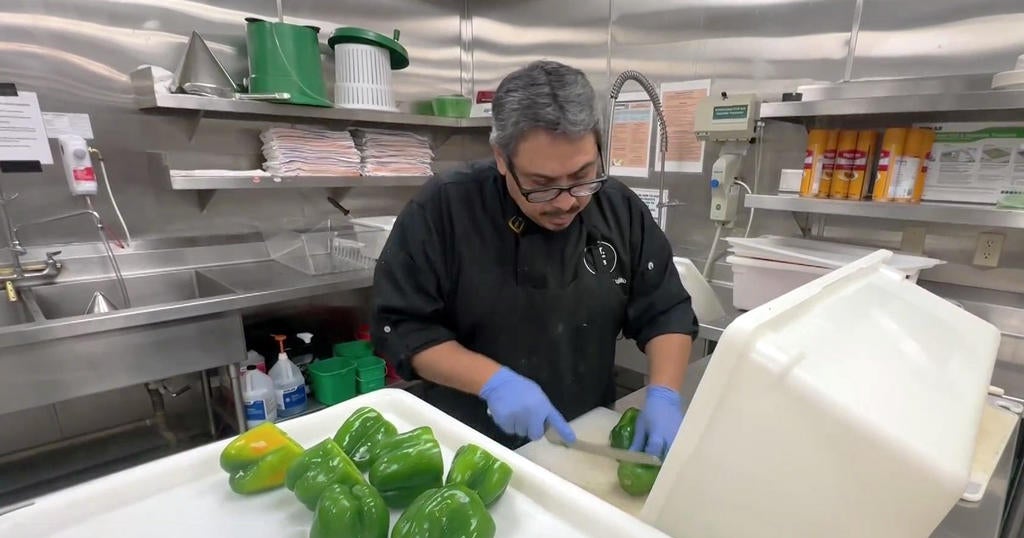 Formerly homeless chef prepares meals for the needy in San Francisco ...