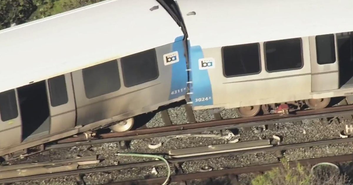 Investigation into cause of BART derailment and fire continues - CBS ...
