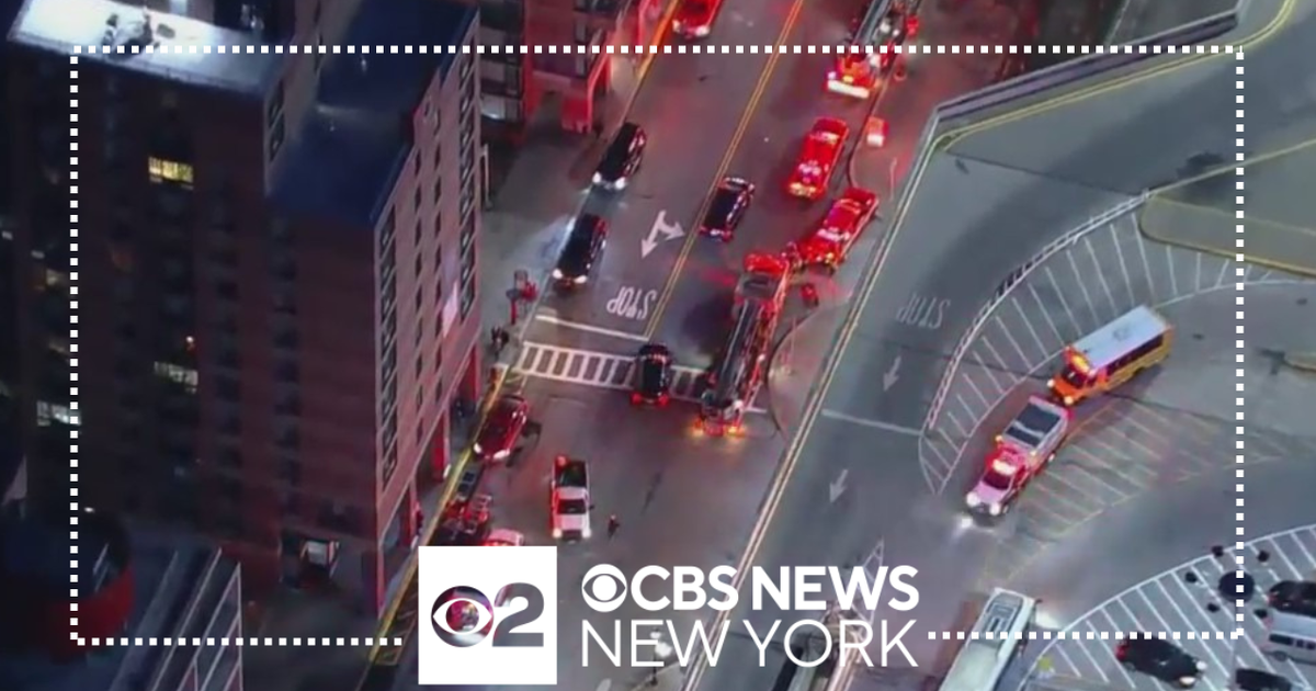 Crews respond to reports of explosion on Roosevelt Island - CBS New York