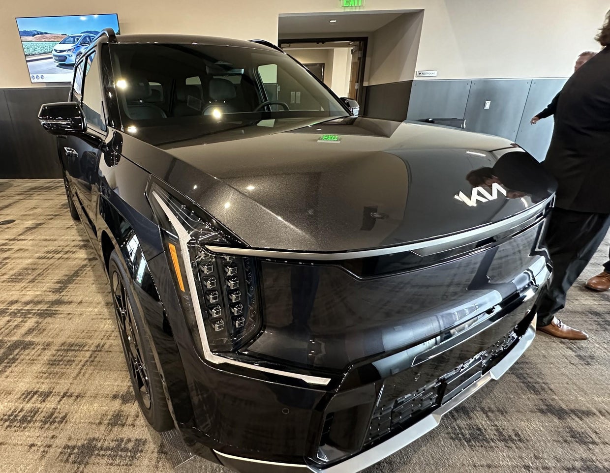 Kia EV9, Toyota Prius and Ford Super Duty pickup win 2024 NACTOY awards ...