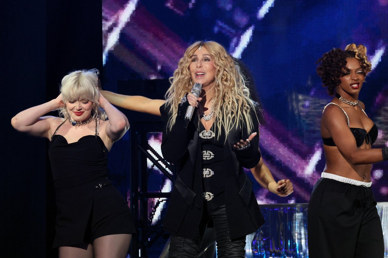 Cher denied an immediate conservatorship over son's money - CBS News