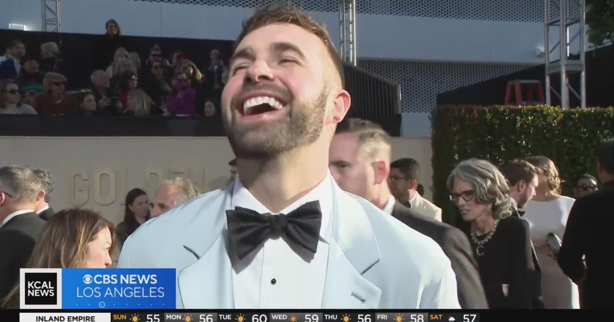 Golden Globed Red Carpet: Ronald Gladden - CBS Los Angeles