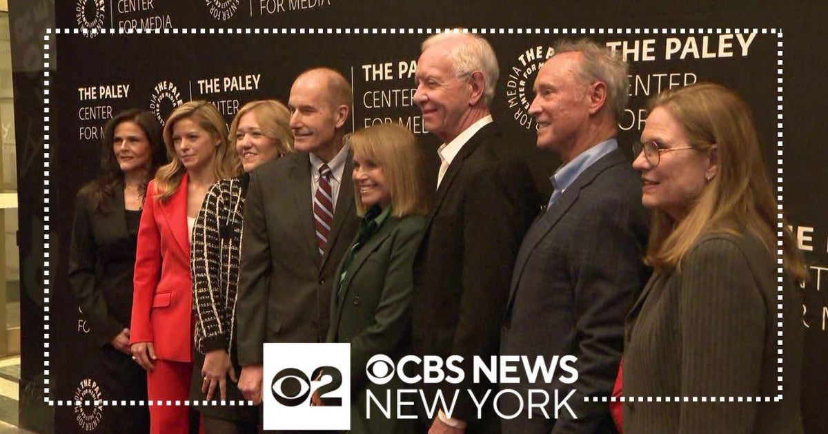Sully, co-pilot & passengers mark 15 years since the "Miracle on the ...