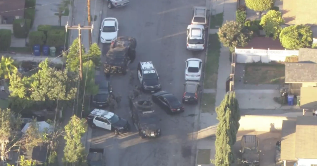 Hours-long standoff with allegedly armed suspect comes to end in East ...
