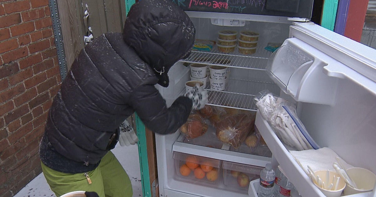 Gelli's Community Fridge helps those dealing with food insecurity in Denver - CBS Colorado