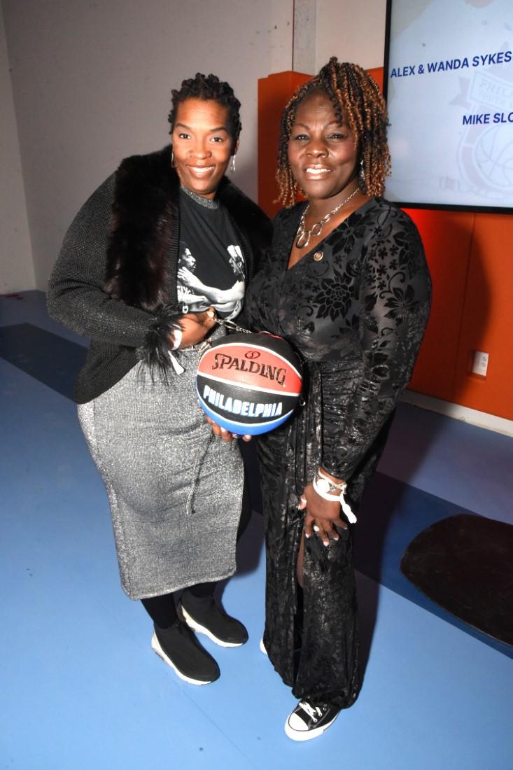 Wanda Sykes attends opening of the Alan Horwitz "Sixth Man" Center