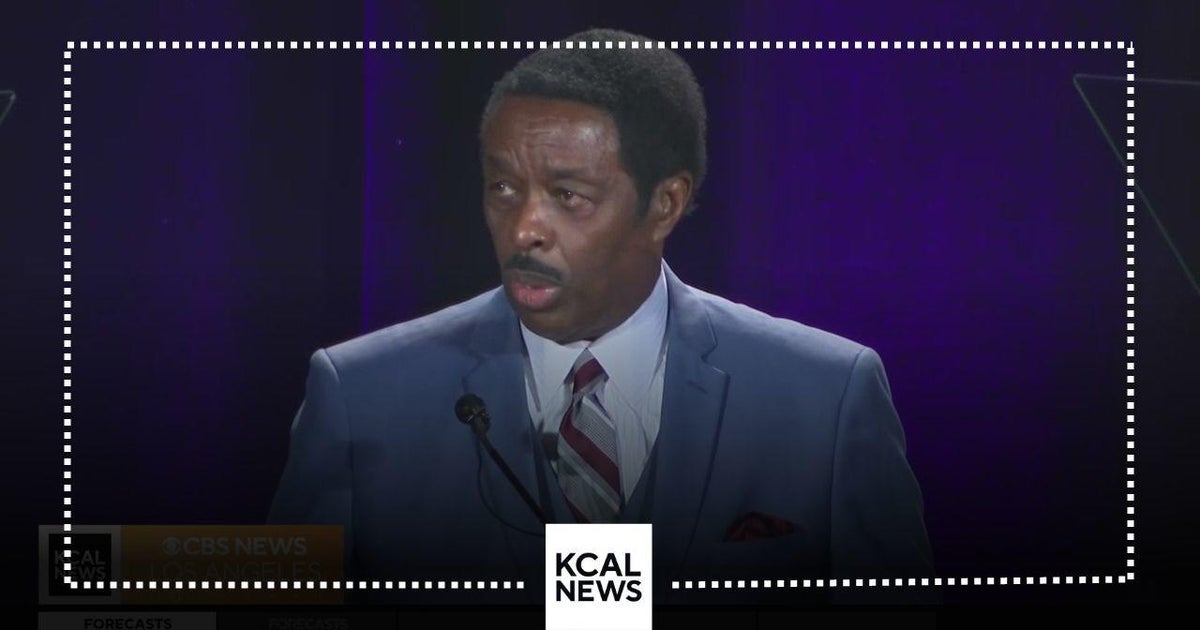 Jim Hill delivers the keynote speech at the YMCA MLK Brotherhood ...