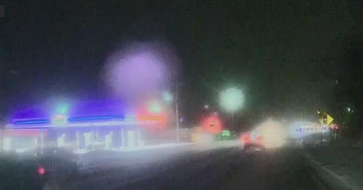 Northern Indiana drivers urged to stay off roads after nearly 2 feet of ...