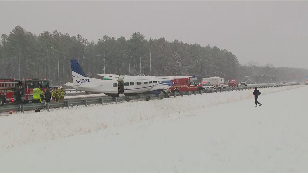 Emergency Landing news - Today’s latest updates - CBS Philadelphia