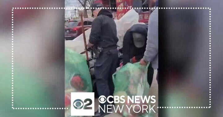 Bronx vendors say DSNY's frequent enforcement sweeps are threatening ...