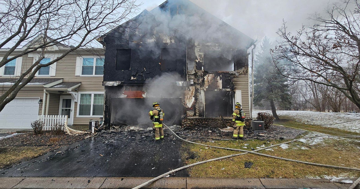 Crews battle fire at Maple Grove town home - CBS Minnesota