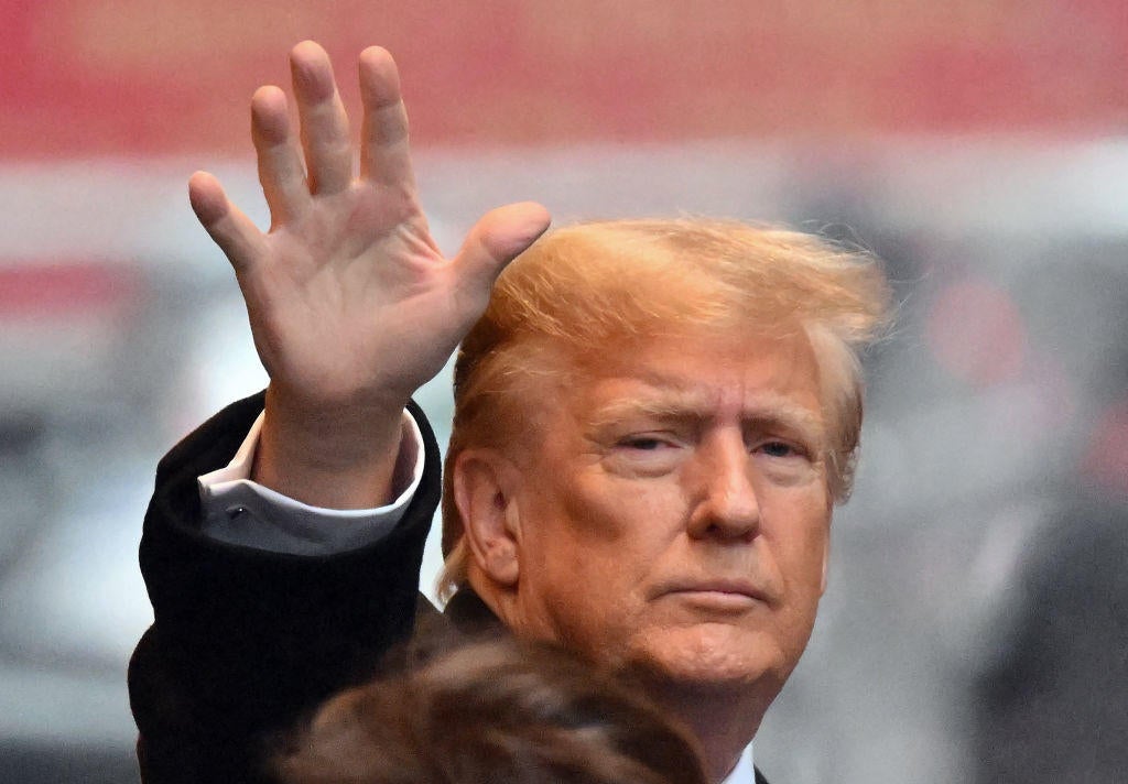 Trump briefly testifies in E. Jean Carroll defamation trial - CBS News