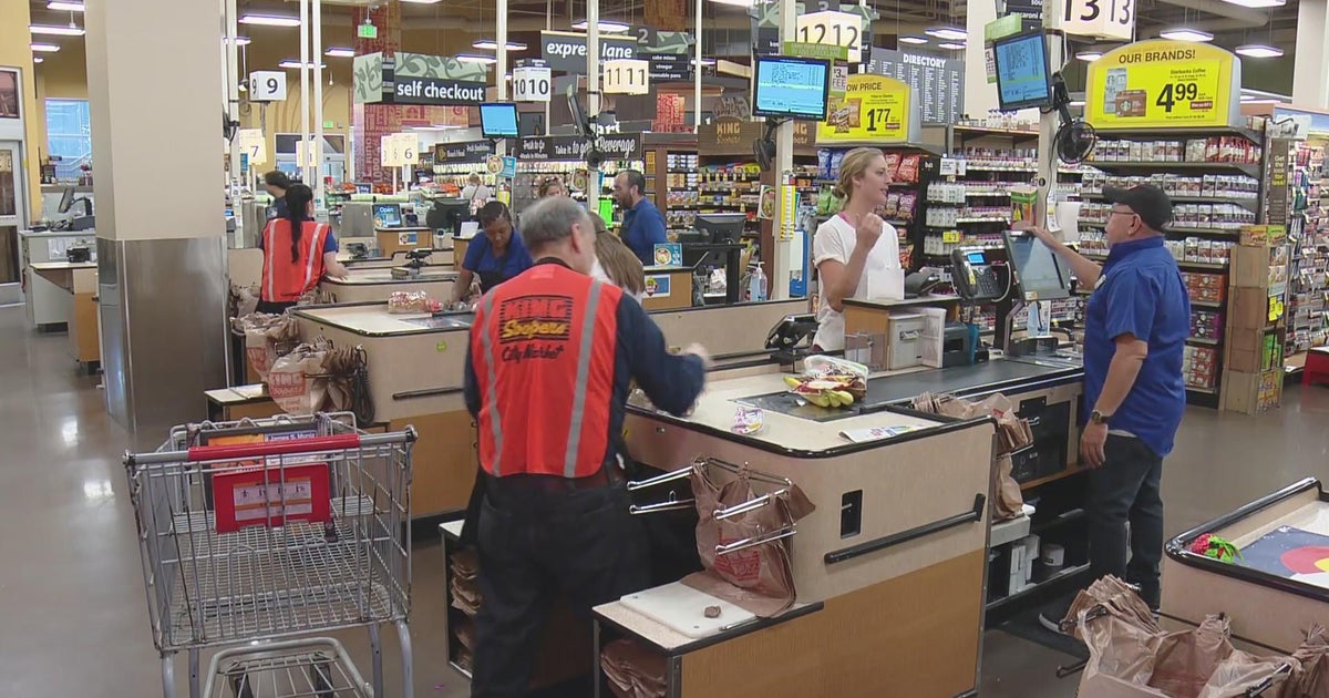 Union workers react to proposed merger timeline of Kroger and Albertson ...