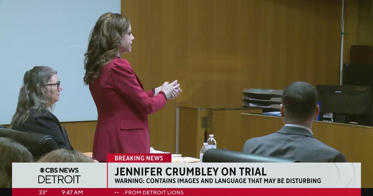 Jennifer Crumbley's attorney, Shannon Smith, apologizes for comments ...