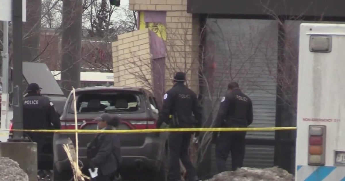 Parking lot shootout over stolen car ends in crash in Chicago - CBS Chicago