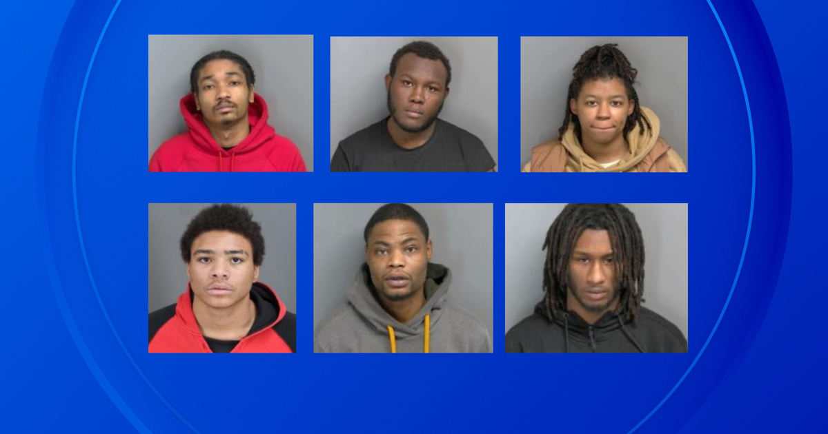 Suspects arrested after allegedly stealing $170K in jewelry from smash ...
