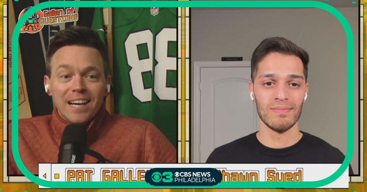 Flyers legends Eric Lindros, John LeClair and Shawn Syed of SumerSports ...