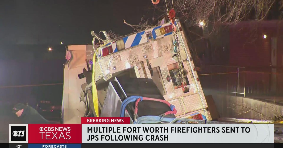 Firefighters recovering at JPS Hospital following rollover - CBS Texas