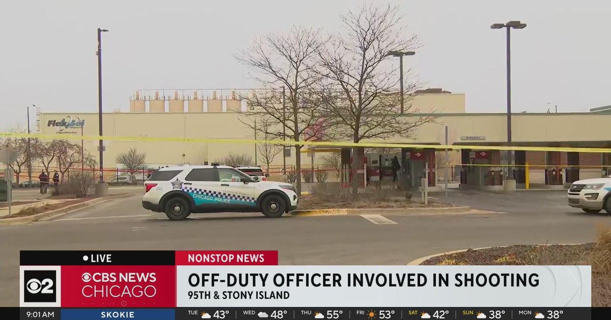 Off-duty Chicago police officer exchanges gunfire with armed person on ...