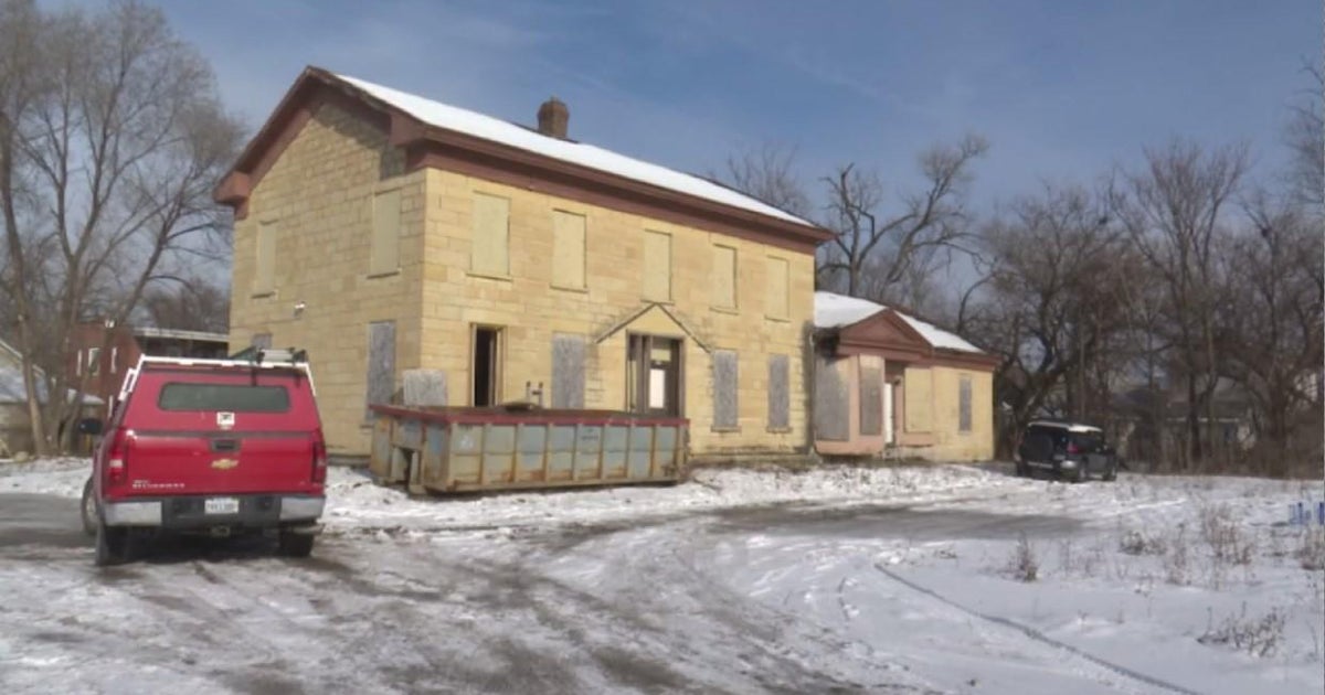 1850s Casseday Mansion in Chicago suburb being turned into Black ...