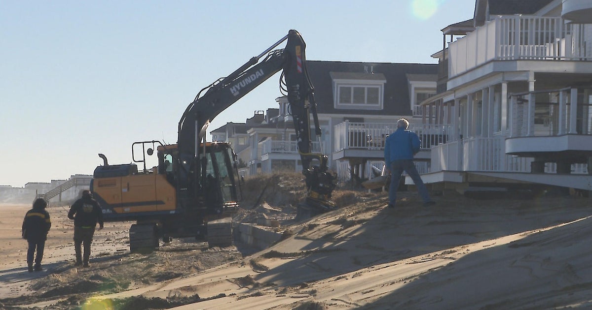Salisbury Beach residents brace for another storm, dune rebuilding ...