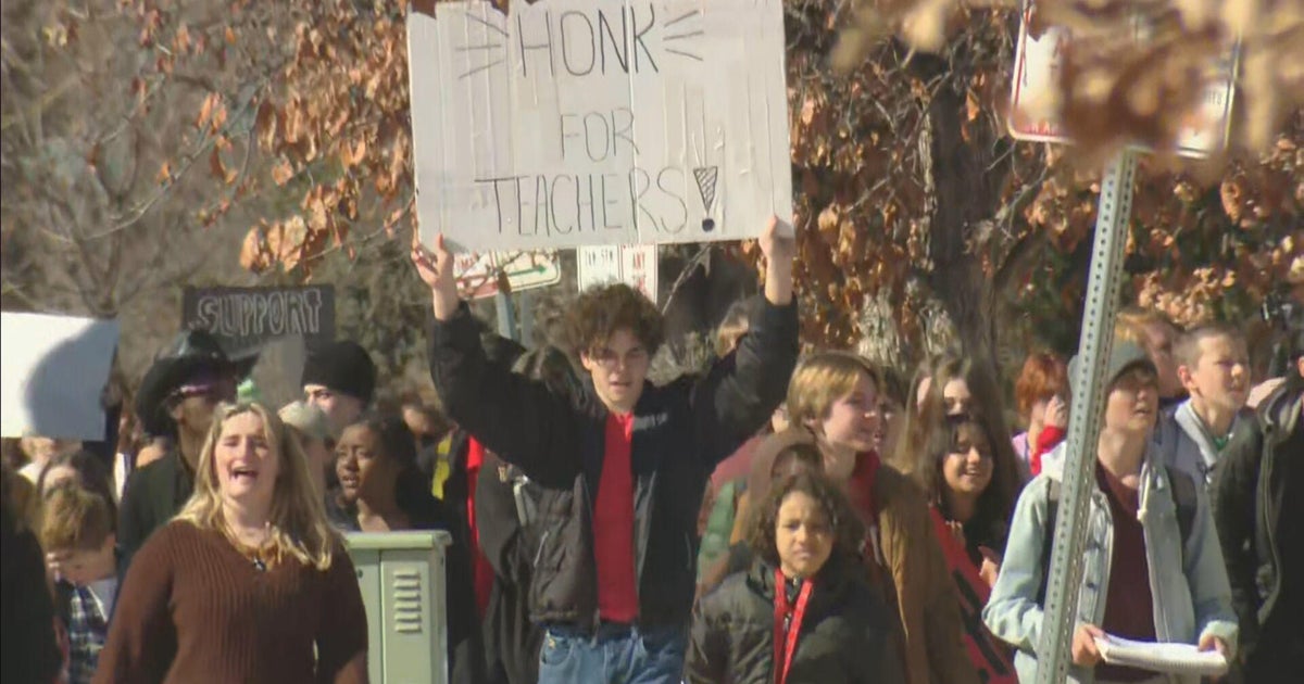 Hundreds of Denver School of the Arts students walk out of class in ...