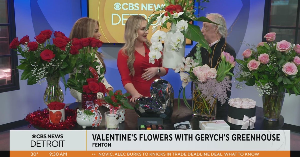 Valentine S Day Flower Arrangements From Gerych S Greenhouse Cbs Detroit