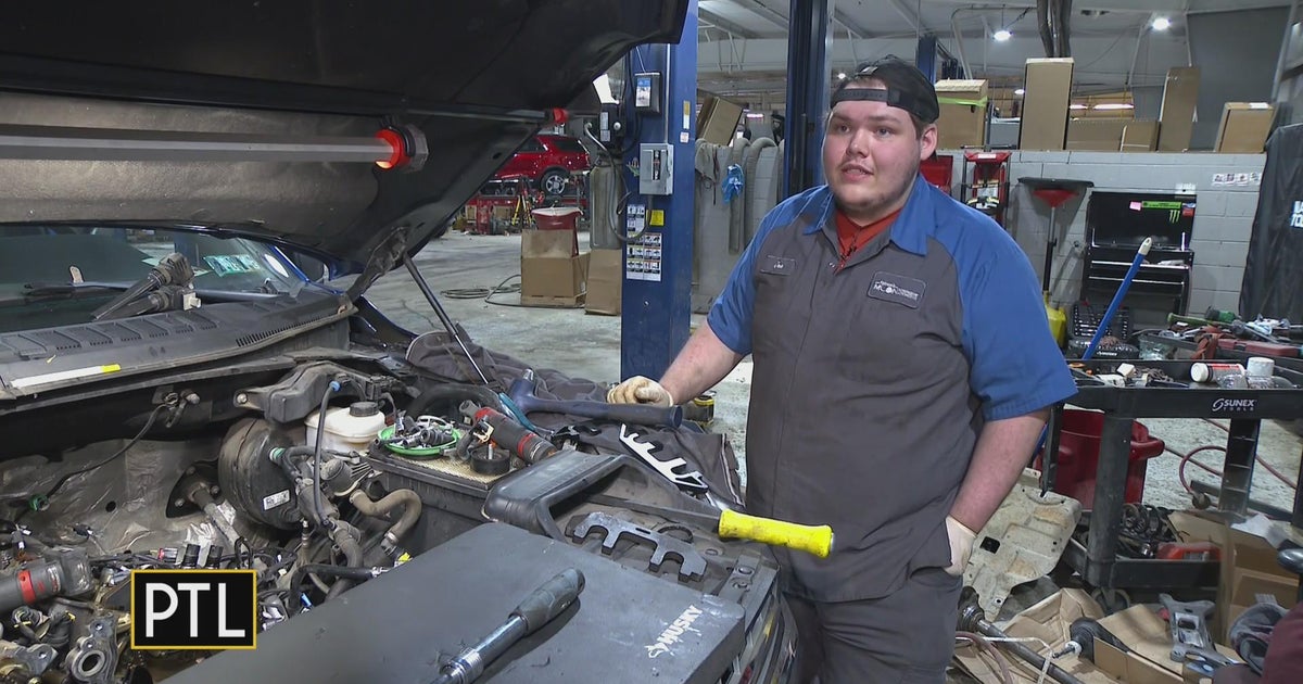 Daisy speaks to students about the CCAC Ford Asset Program - CBS Pittsburgh