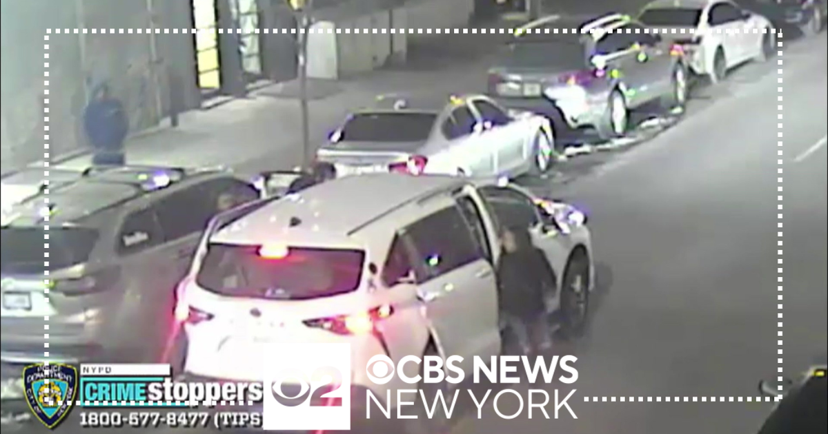 Uber driver attacked, robbed in Brooklyn - CBS New York