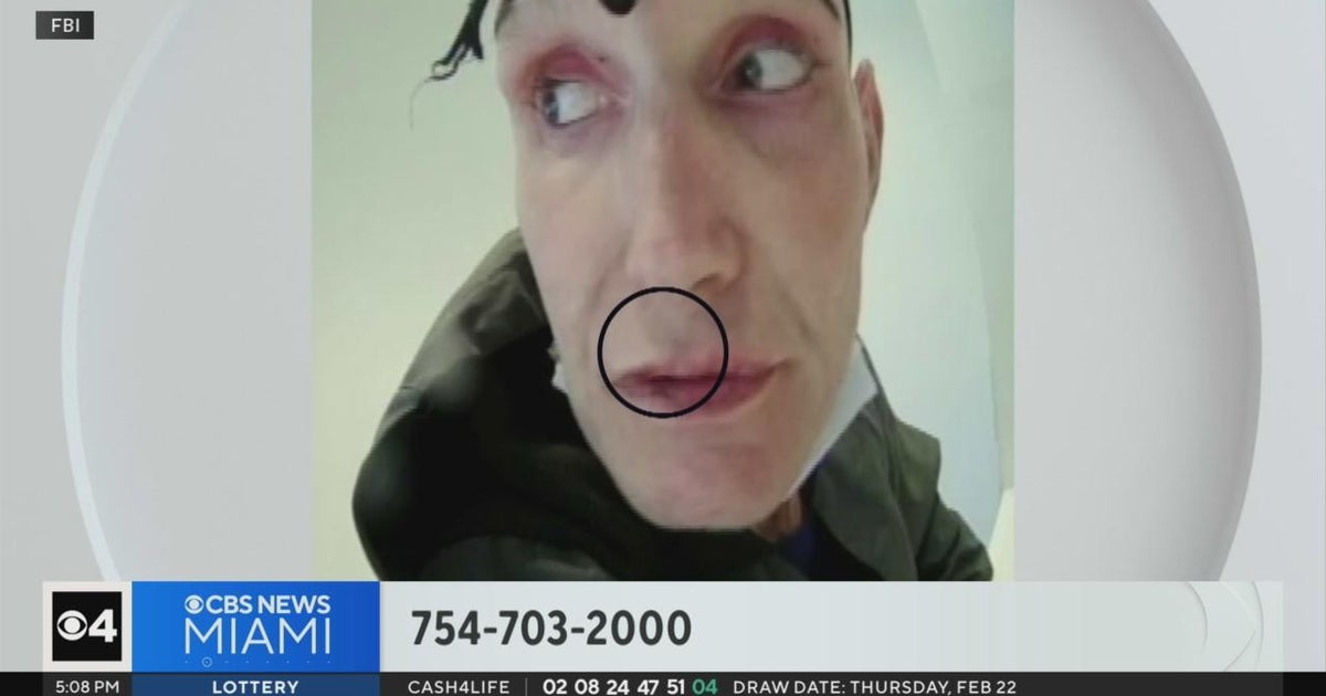 FBI searching for alleged bank robber out of Hollywood - CBS Miami