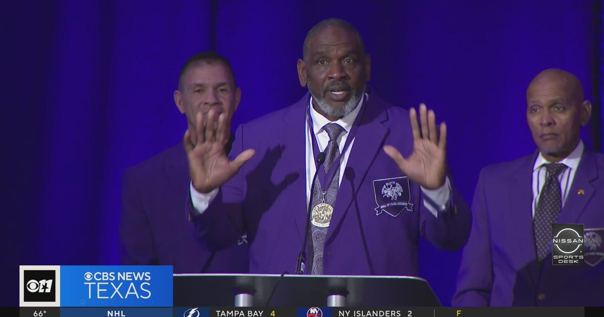 Cowboys great inducted into Texas Black Sports Hall of Fame - CBS Texas