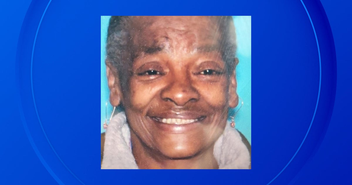 Detroit police search for missing 62-year-old woman with dementia - CBS ...
