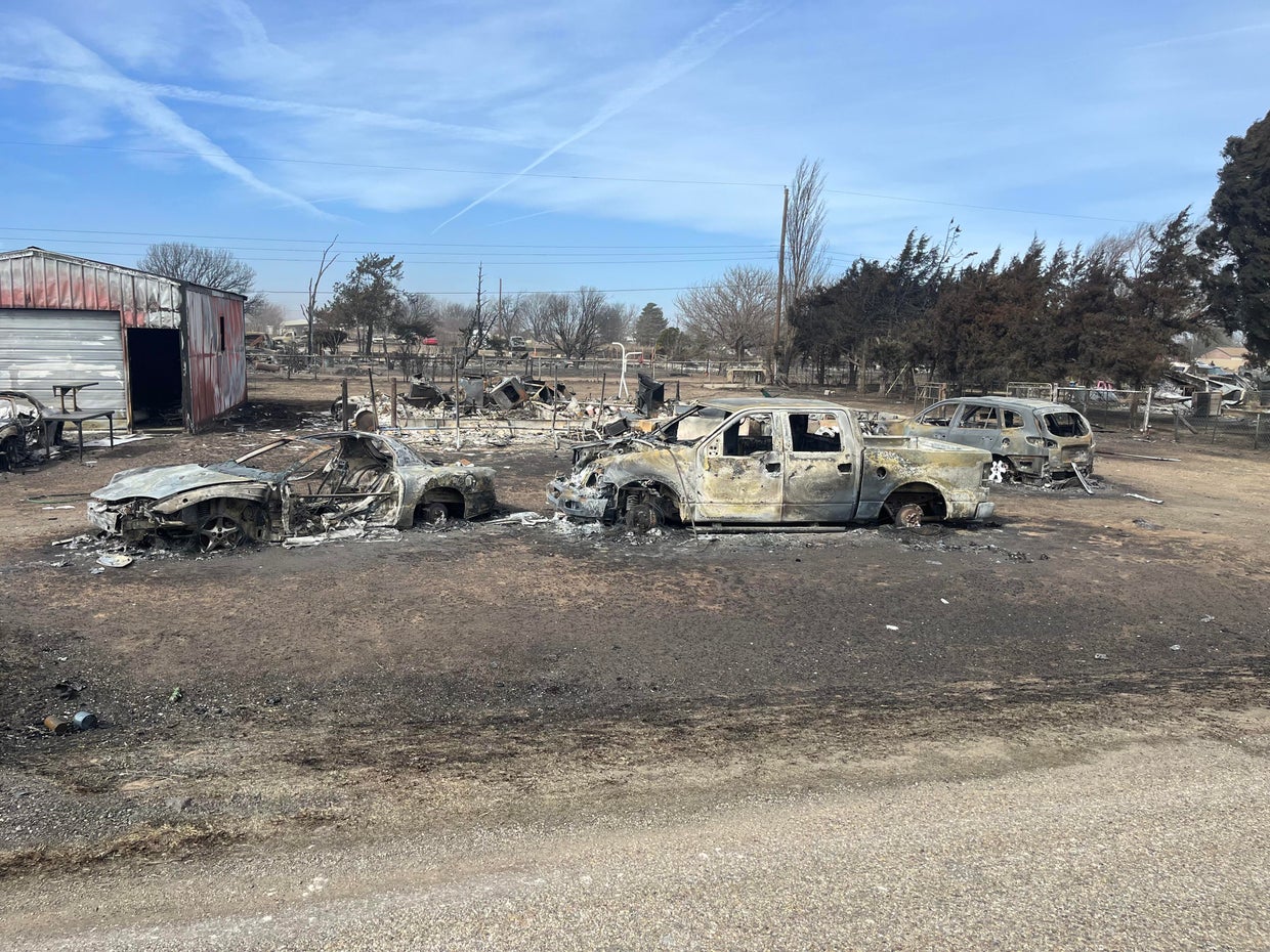 Hot, windy weather brings more problems to the Texas Panhandle - CBS Texas