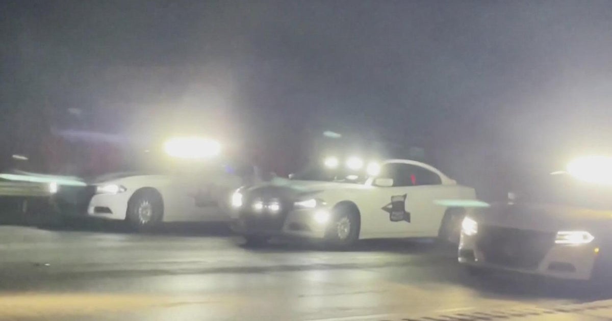 Road rage leads to deadly shooting on Indiana expressway - CBS Chicago