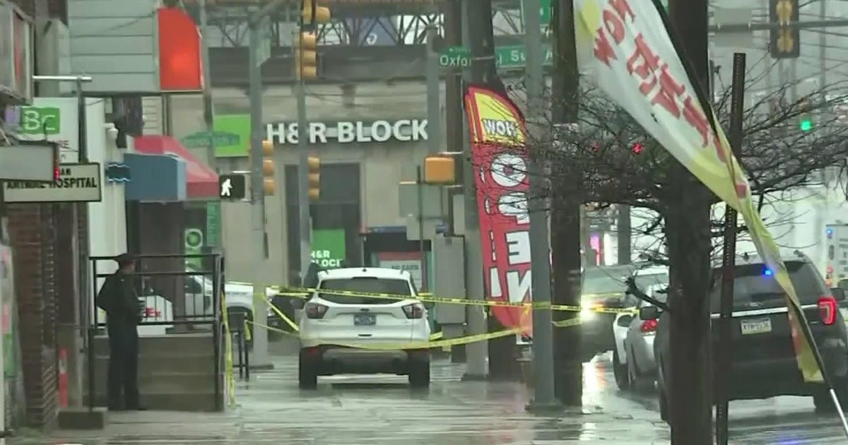 8 students shot in Philadelphia while waiting for bus - CBS Chicago
