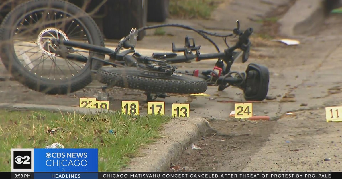 Concealed carry holder fatally shoots would-be robber, police say - CBS Chicago