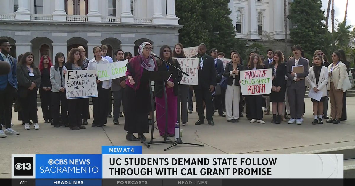 UC students demand state follows through with Cal Grant promise - CBS ...