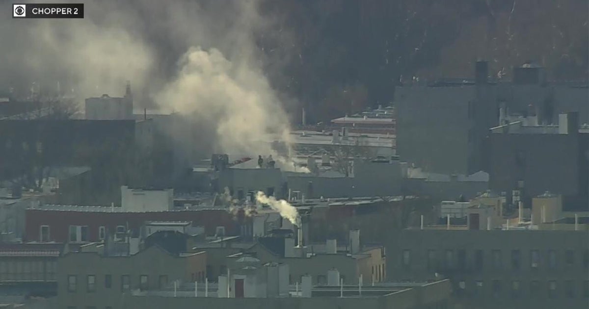 Fire in the Bronx leaves 5 injured - CBS New York